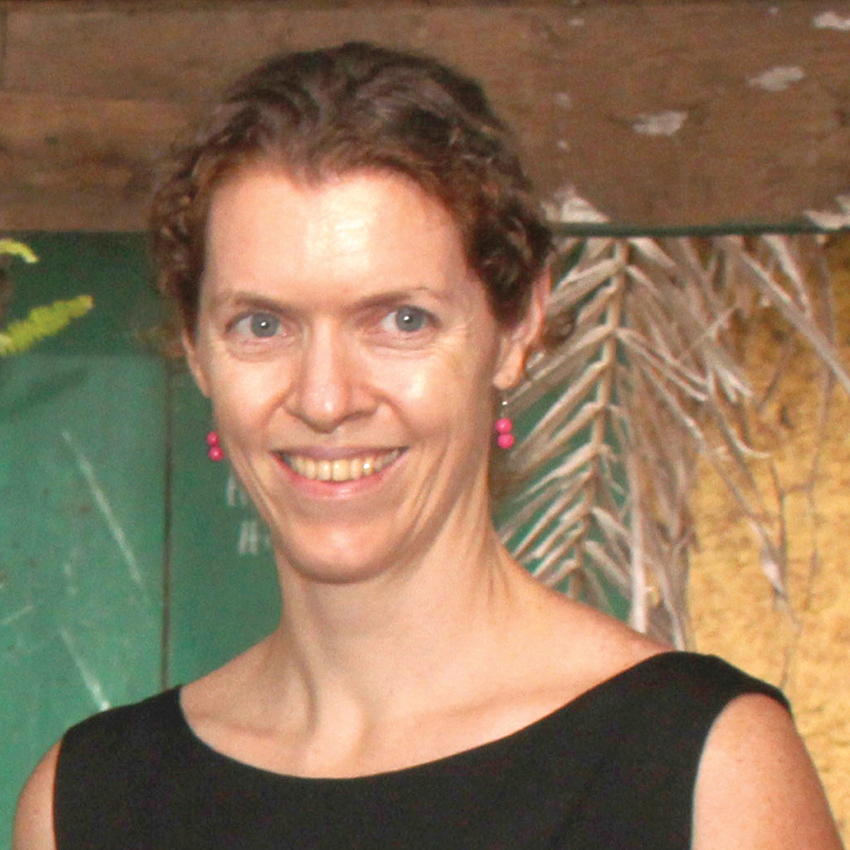 Ambassador receives Fiona Bradley award