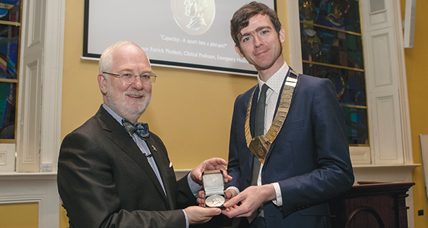 More senior doctors urged for EDs