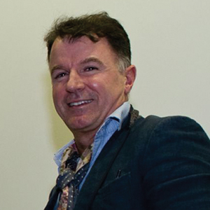 Des Crowley's Instagram, Twitter & Facebook on IDCrawl