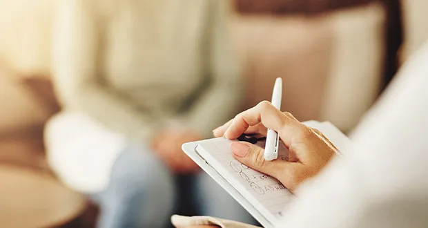 Fall in number of mental health centres meeting medicine regulations